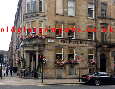 The Piper. - Old Glasgow Pubs
