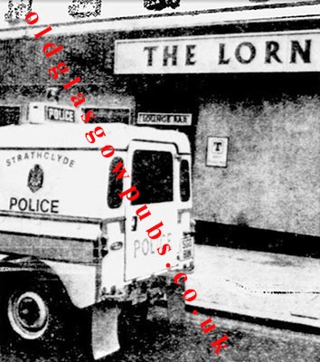 The Auld Gushet Hoose and The Lorne Bar. - Old Glasgow Pubs