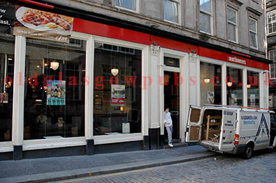 The Auctioneers. - Old Glasgow Pubs